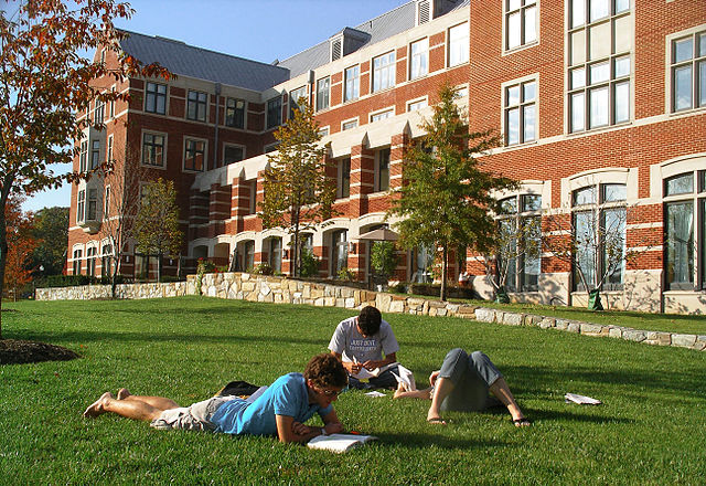 3 Top Tips for Writing Exceptional Georgetown Essays · PrepScholar